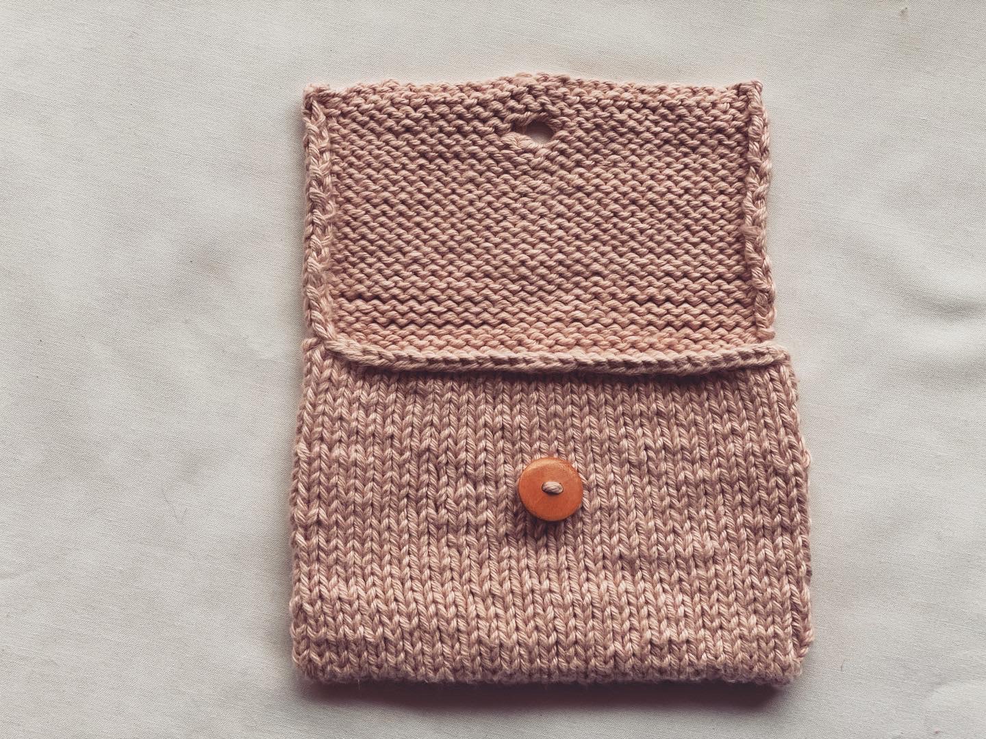 Knitted Pouch/Wallet