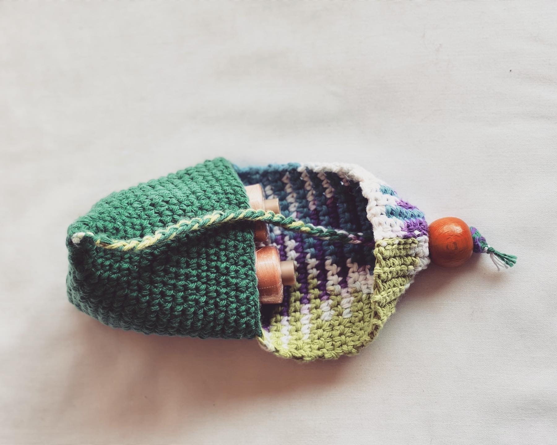 Crochet small pyramid pouch