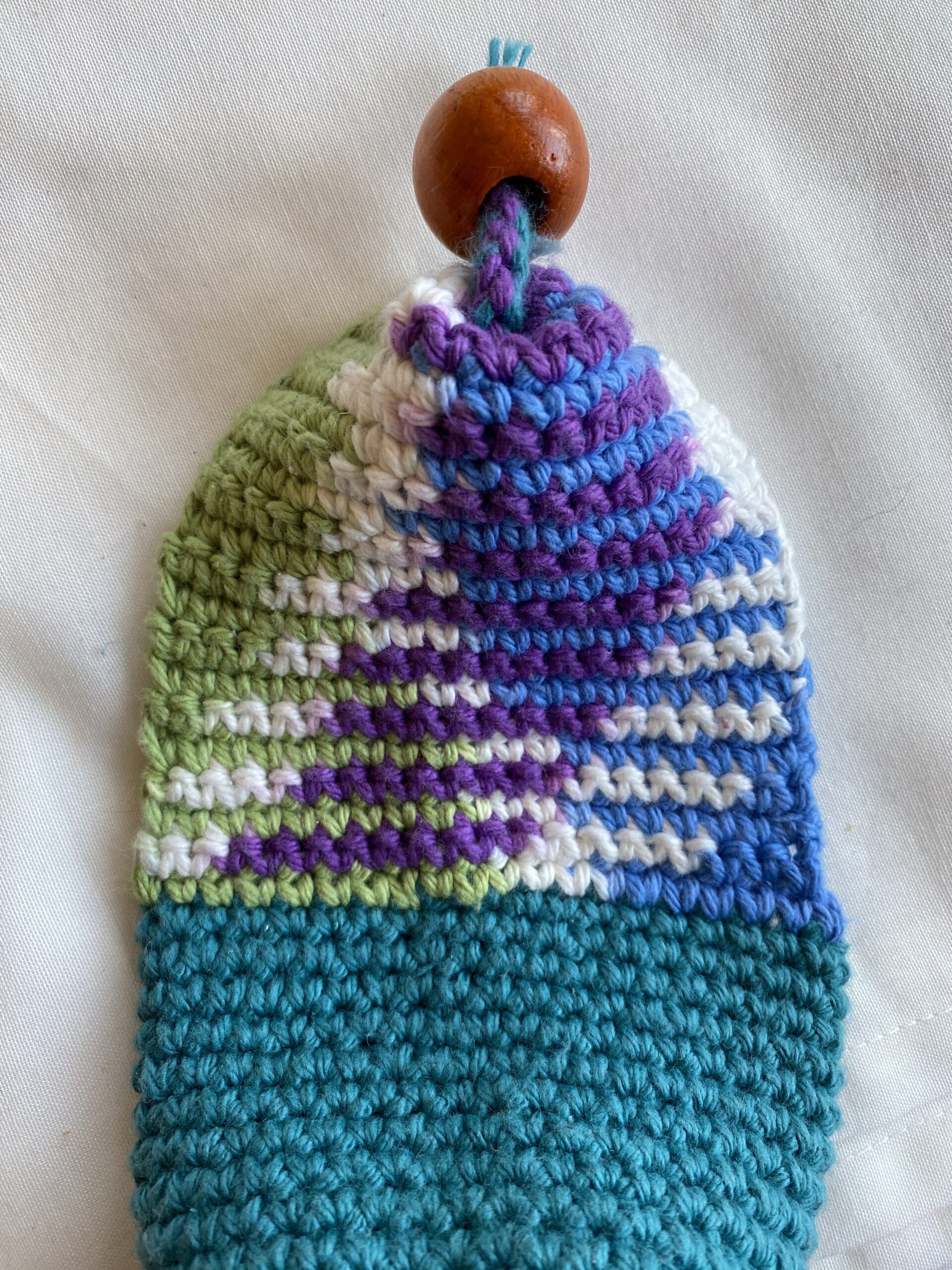 Crochet small pyramid pouch