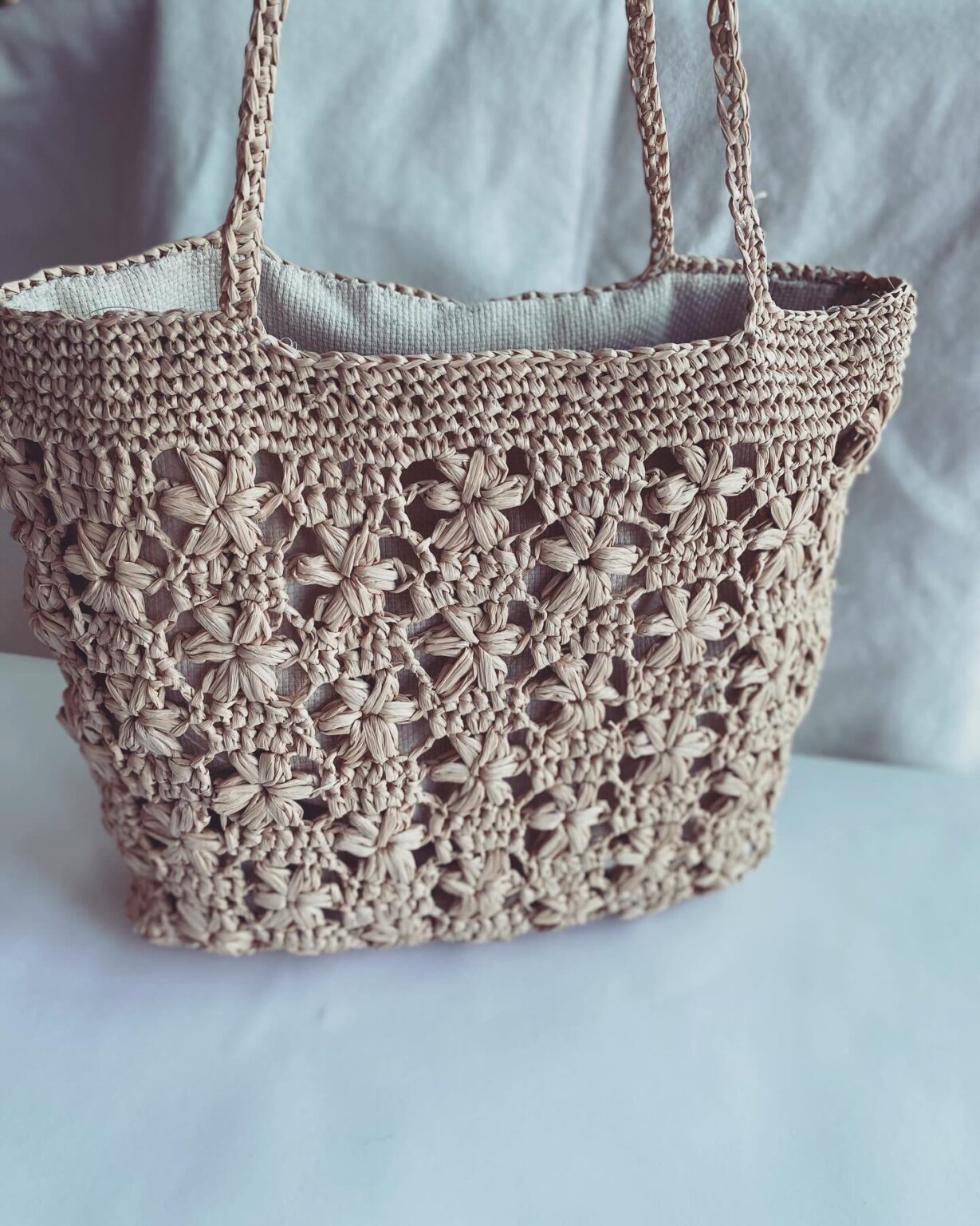 Crochet raffia bag